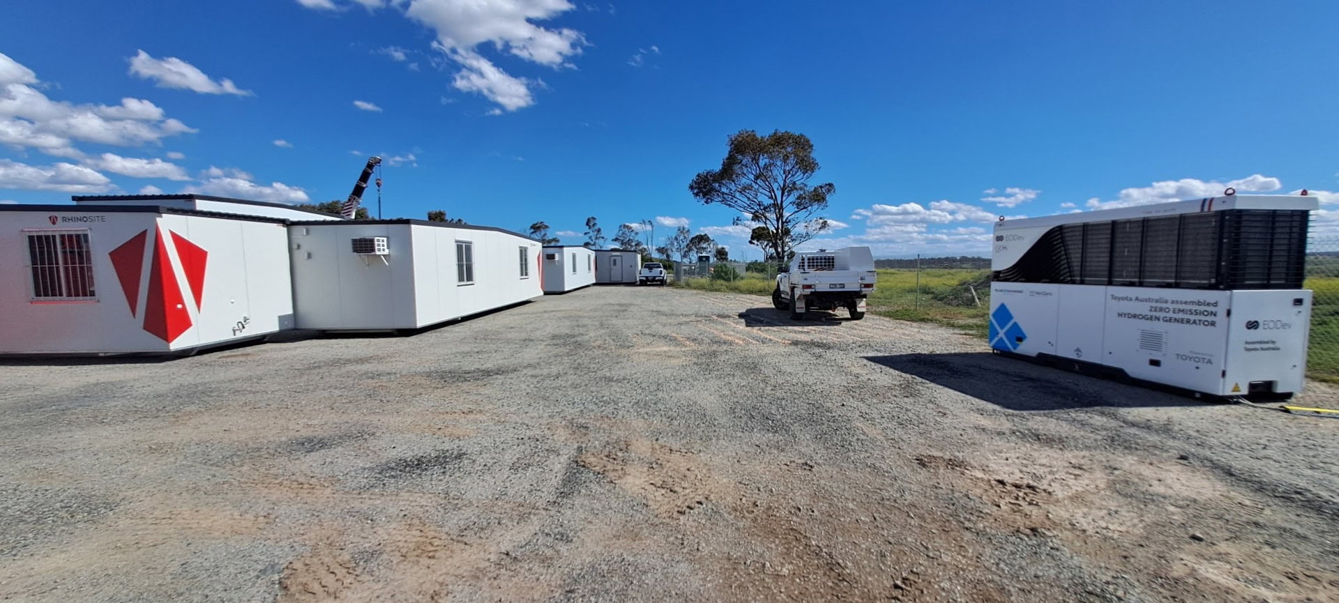Hydrogen-powered generator delivers lower-emissions power at Melbourne ...